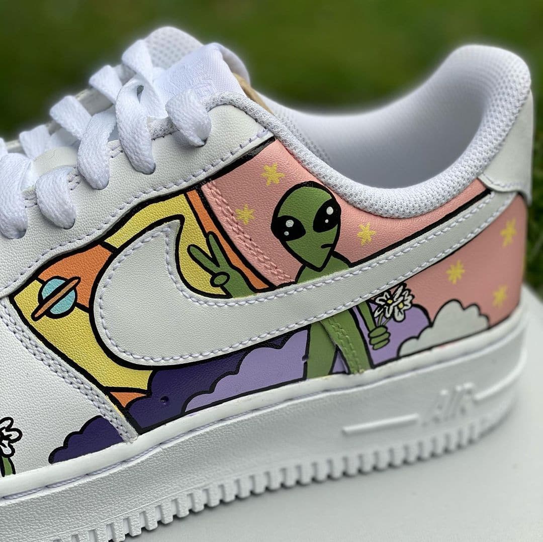 Cartoon Custom Air Force 1’s – insdrip